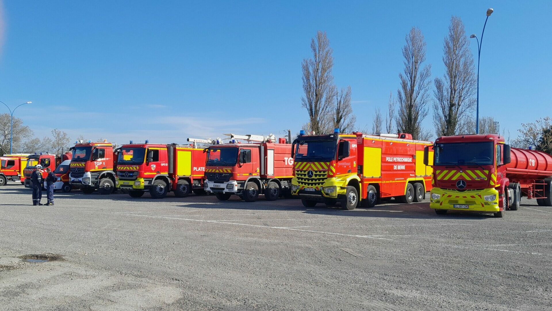 EXERCICE POI AU SEIN DE LA RAFFINERIE RHÔNE ÉNERGIES - Pompiers13